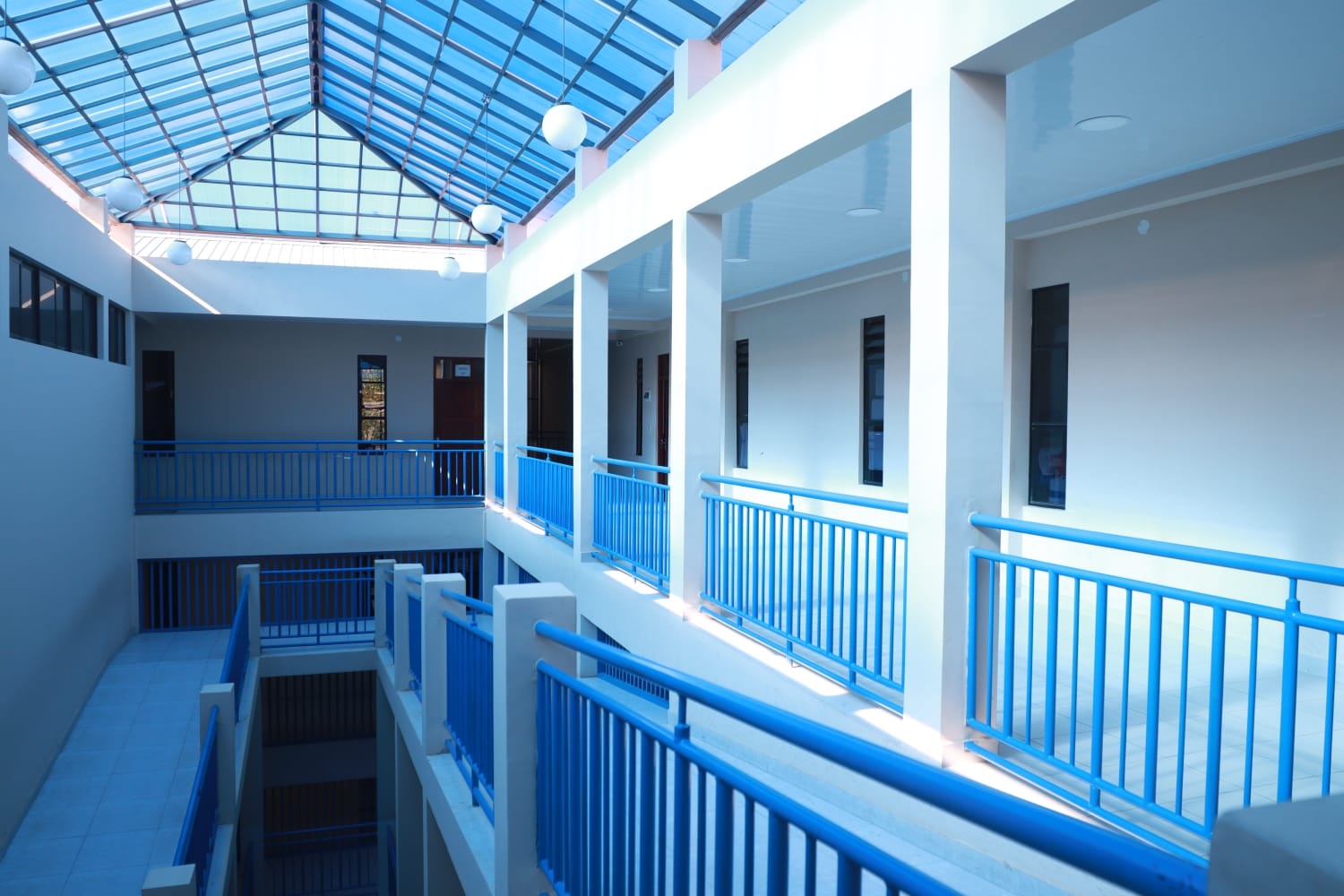 ABI - Presidente entrega Unidad Educativa "Cornelio Saavedra" y una Piscina Semiolímpica en Villazón