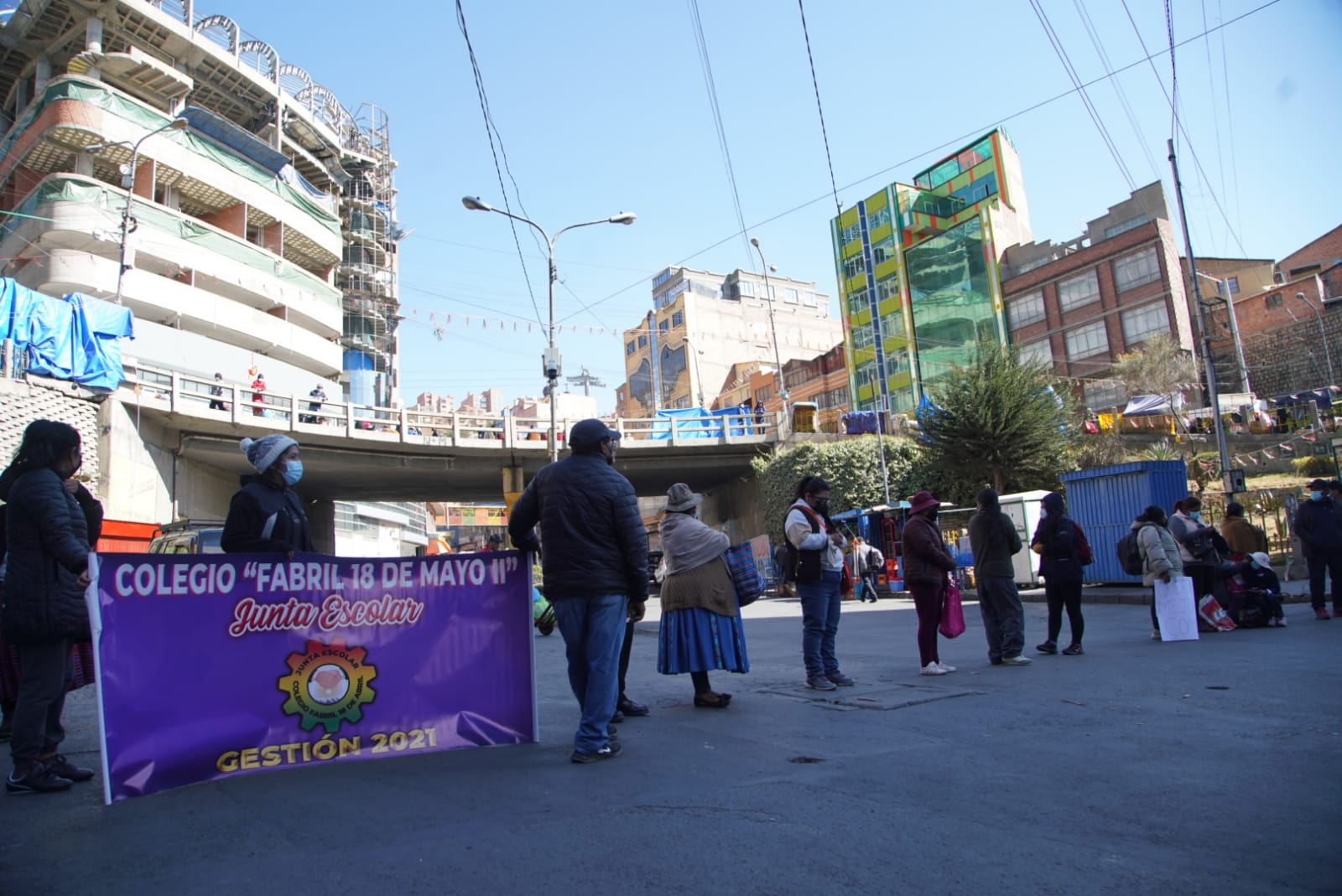 ABI - Padres y madres de familia del macrodistrito Max Paredes realizan ...