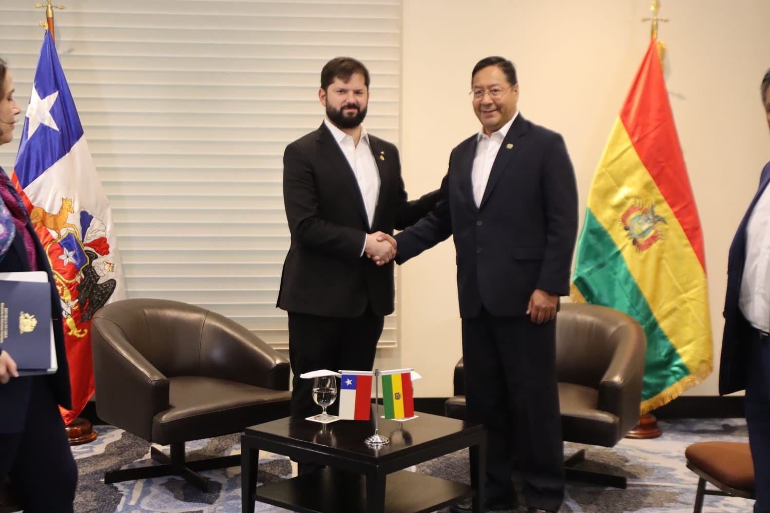 ABI - Presidente Luis Arce sostiene reunión bilateral con el presidente ...