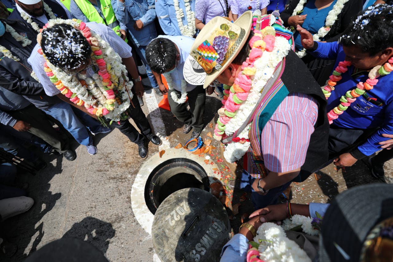 Entrega por el presidente Luis Arce Catacora de la construcción de ...