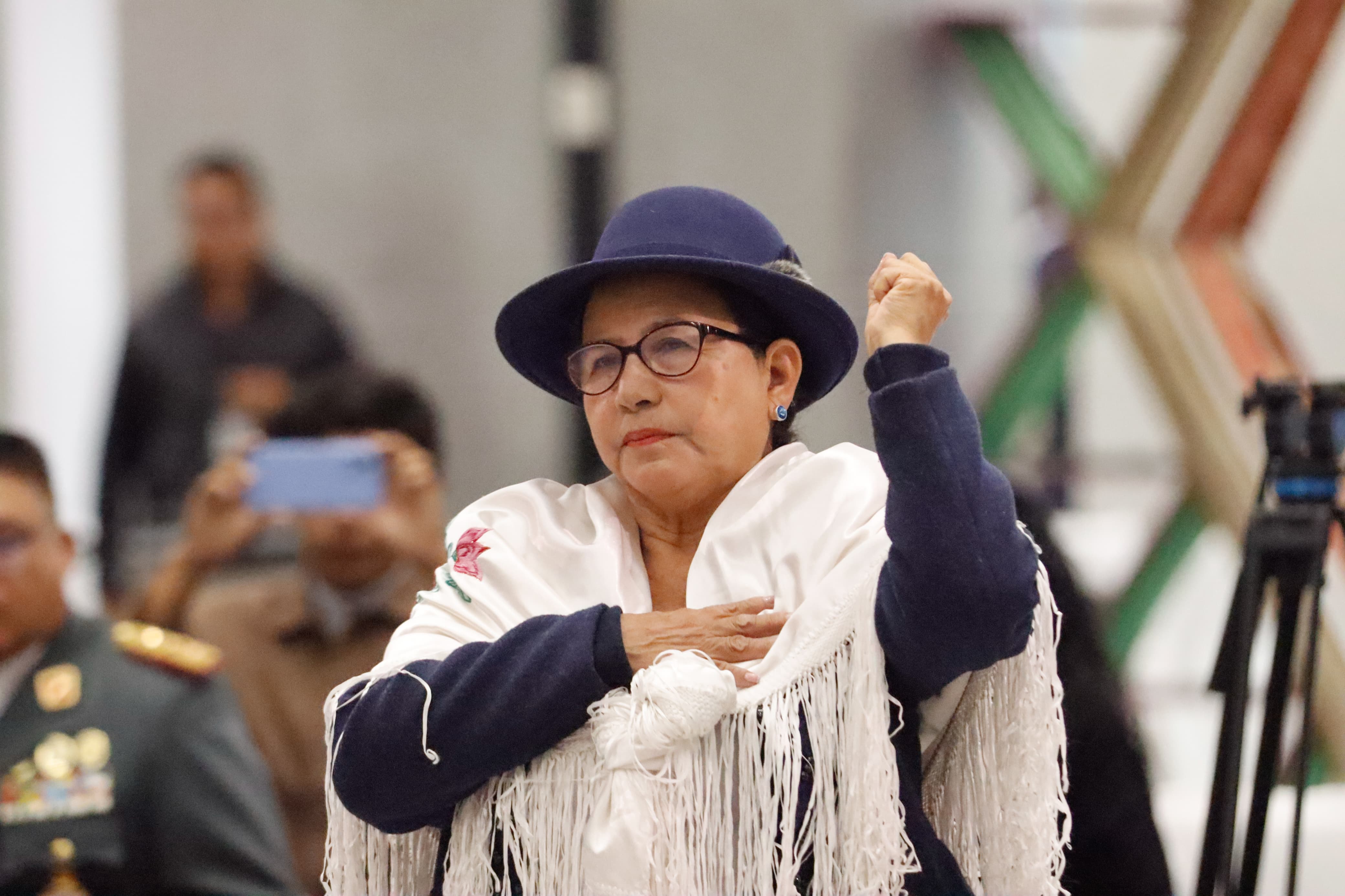 ABI - Presidente posesiona a Celinda Sosa Lunda como nueva ministra de ...